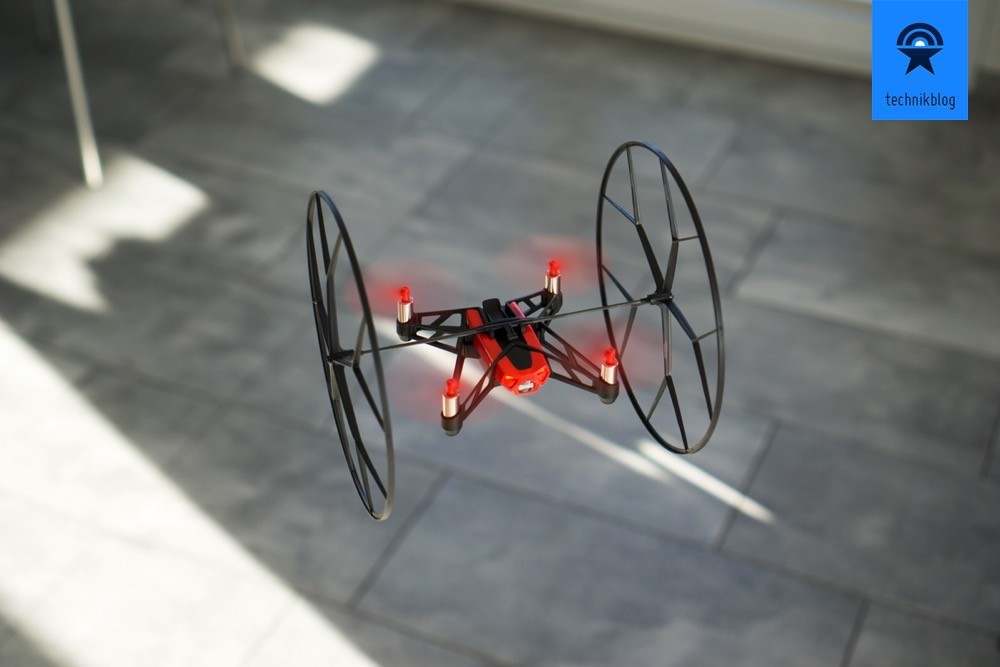 Parrot MiniDrones Rolling Spider: Fun-Quadcopter mit App-Steuerung